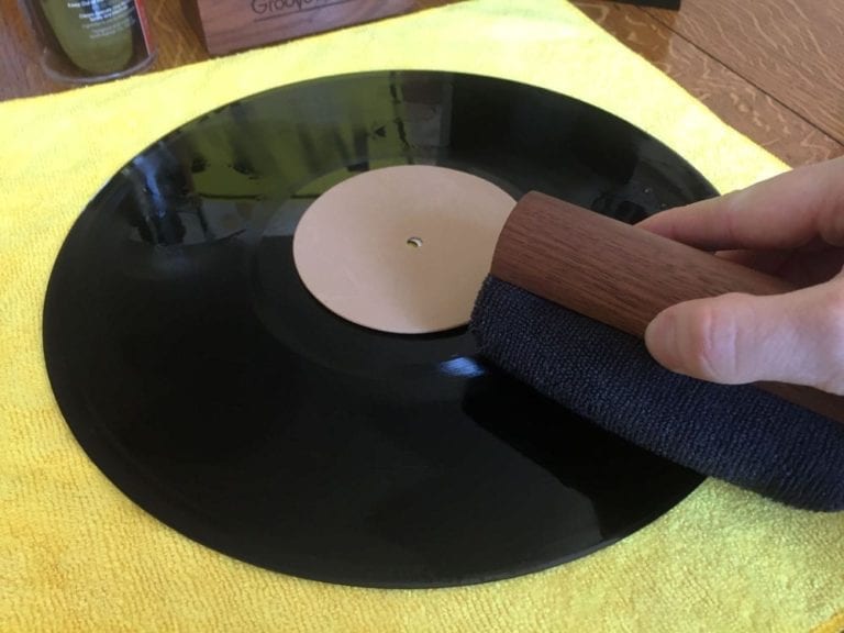 Best Way to Clean Vinyl Records? Five Methods - Pros & Cons - Sound Matters