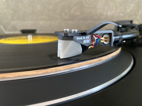 Parts of a Record Player - Turntable Anatomy Explained - Sound Matters