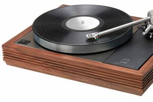 The Best Vintage Turntables for Audiophiles - Sound Matters