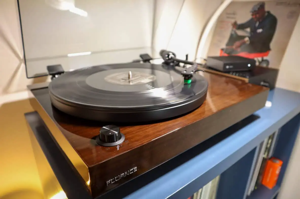 Fluance RT81+ Review - Superior Entry-Level Turntable? - Sound Matters